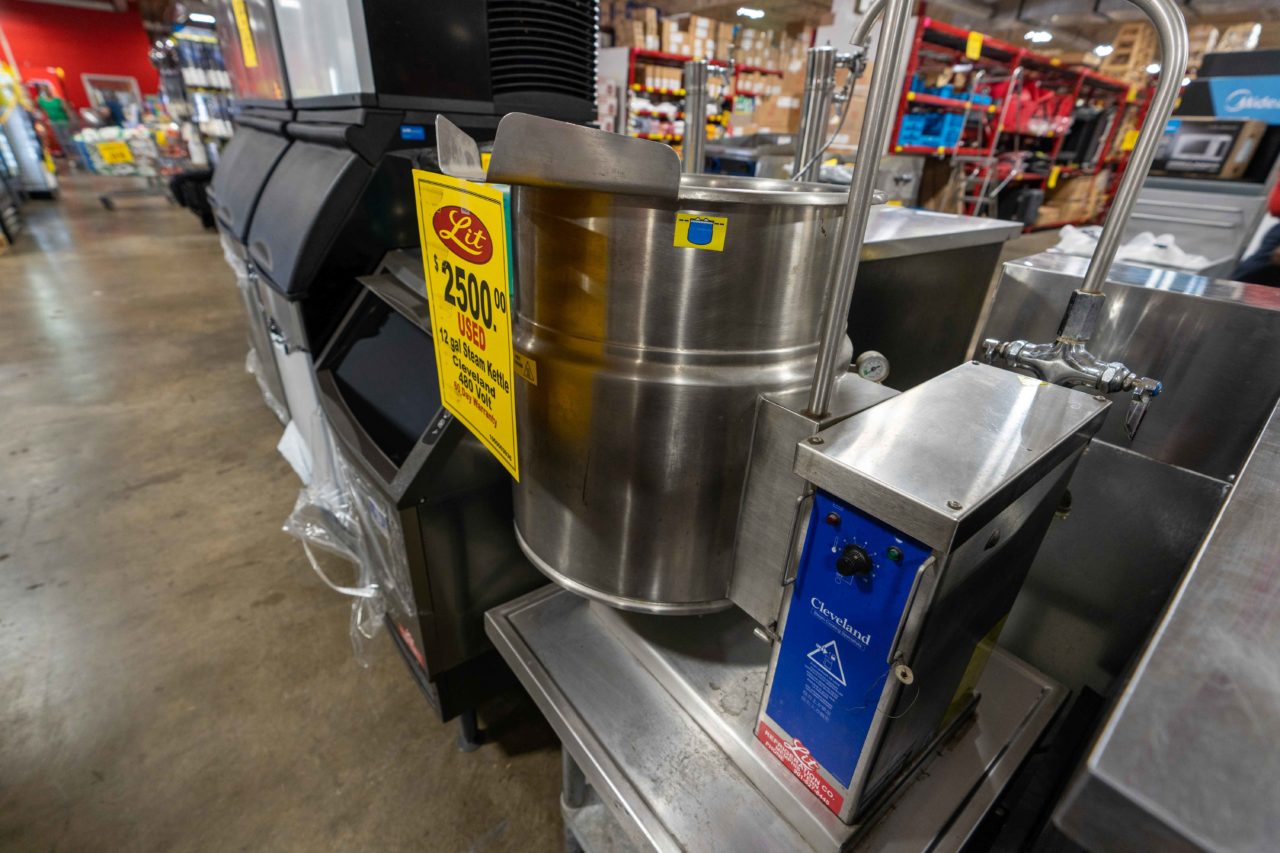 Used Tilt Kettle – Counter-Type - Lit Restaurant Supply